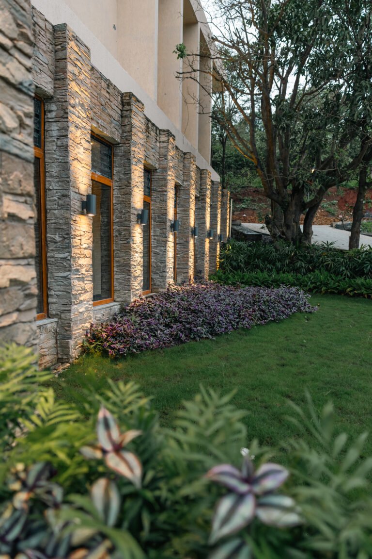 About Us – ARK Lake Resort